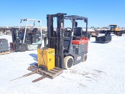 TOYOTA 7FBCU25 Electric Forklift