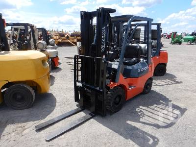 TOYOTA 7FGU18 2750 Lb Forklift
