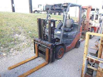 2011 TOYOTA 8FGCU20 4000 Lb Forklift