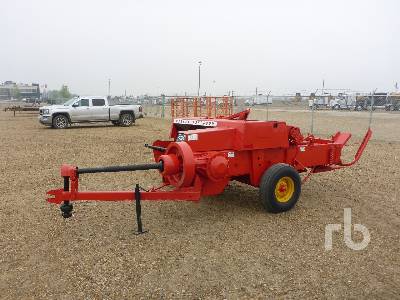 MASSEY FERGUSON 124 Square Baler