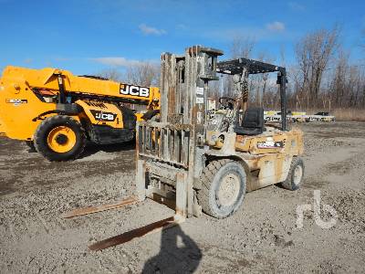 2000 CATERPILLAR DP40K 7800 Lb Forklift