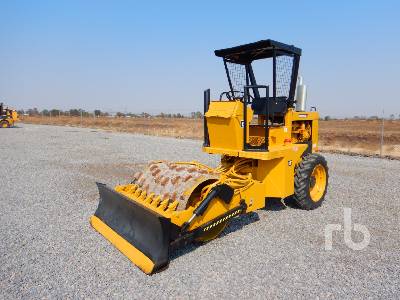 1991 CATERPILLAR CP323 Vibratory Padfoot Compactor