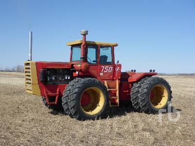 1976 VERSATILE 750 SERIES II 4WD Tractor