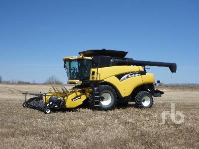 2005 NEW HOLLAND CR970 Combine