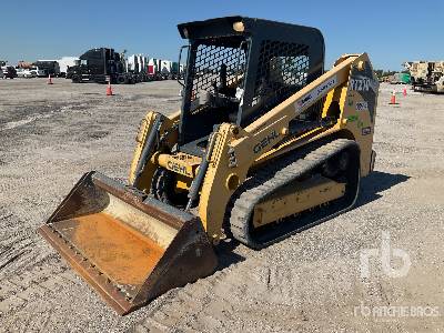 2017 Gehl RT210 GEN3 Two-Speed Compact Track Loader