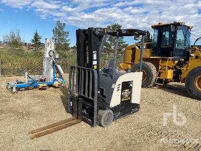 2014 Crown RC5535-30 2750 lb Electric Forklift