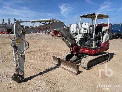 2016 Takeuchi TB240 Mini Excavator
