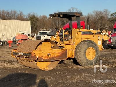 1996 Cat CS563C Smooth Drum Compactor