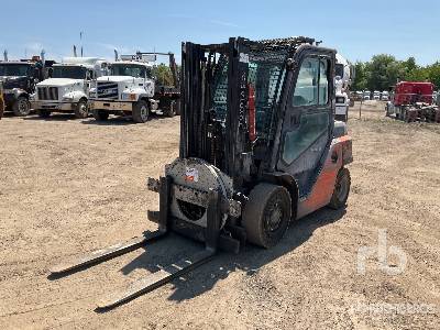 2019 Toyota 8FD35U 8000 lb Diesel Pneumatic Tire Forklift