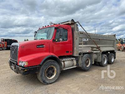 2002 Volvo VHD 8x4 Tri/A Dump Truck