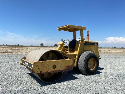 1991 Cat CS-563 Smooth Drum Compactor