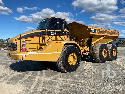 2004 Cat 740 Articulated Dump Truck