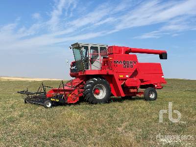 1987 Massey Ferguson 860 Combine Harvester