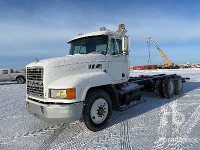 1998 Mack CH613 6x4 Cab and Chassis