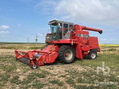 1985 Massey Ferguson 860 Combine Harvester