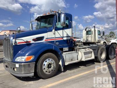 2013 Peterbilt 384 T/A Day Cab Truck Tractor