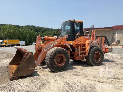 2005 Daewoo Mega 300-V Wheel Loader