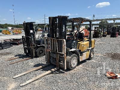 1997 Yale GDP080 8000 lb Pneumatic Tire Forklift (Inoperable)