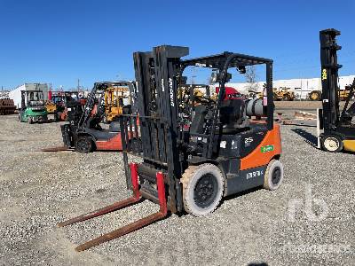 2017 Doosan G25E-5 4550 lb Dual Fuel Pneumatic Tire Forklift