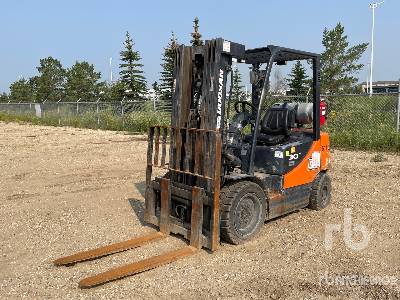 2007 Doosan G30P-5 5450 lb Pneumatic Tire Forklift