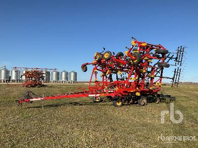 2015 Bourgault 9400 60 ft Cultivator