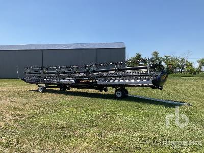 2022 MacDon FD240 40 ft Flex Draper Combine Header